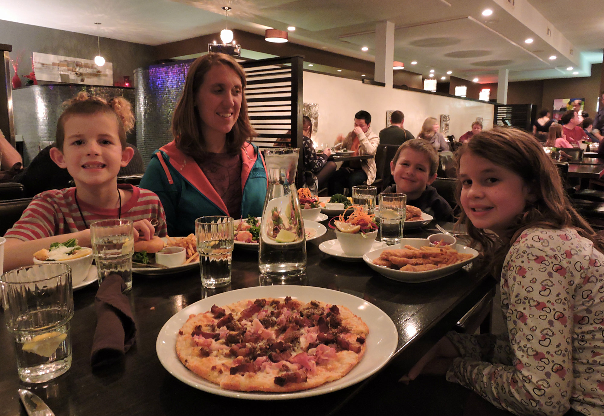 Avenue Bistro Upscale Casual Dining In Comox Valley - Traveling Islanders