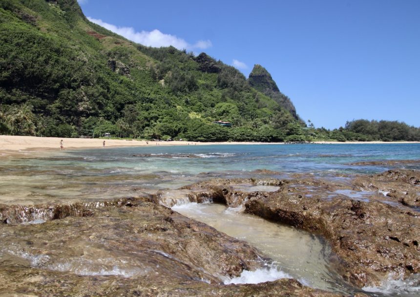 Best Snorkelling On Kauai Is At Tunnels Beach - Traveling Islanders
